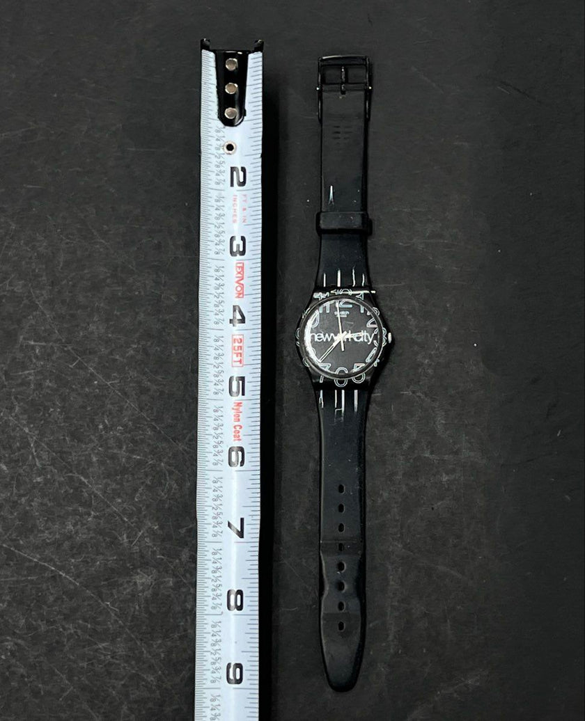 Swatch NYC New York City Black Dial Plastic Quartz Watch Swiss Made ...